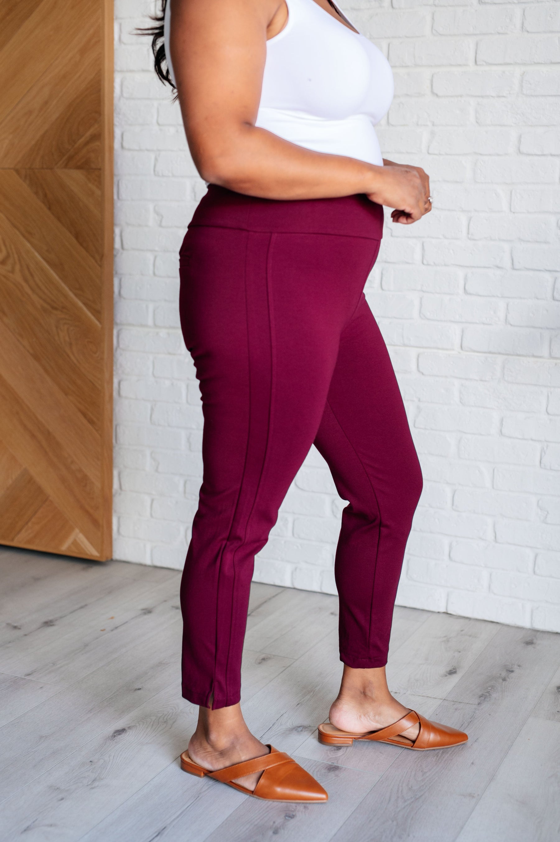 Magic Ankle Crop Skinny Pants in Wine – AddiBray